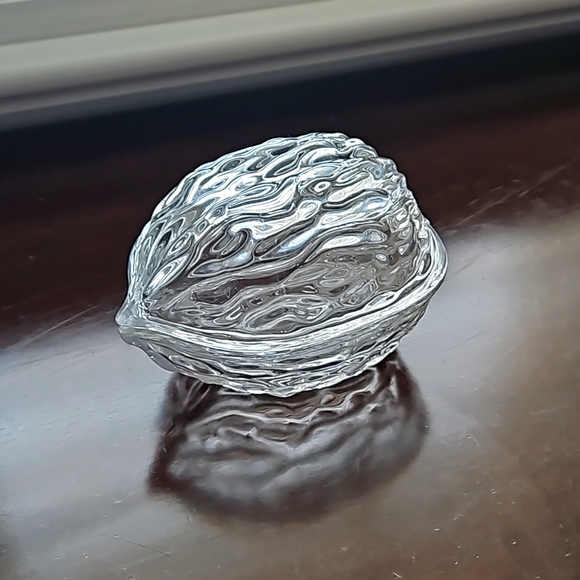 Dining | Vintage Clear Glass Walnut Shaped Holder | Poshmark